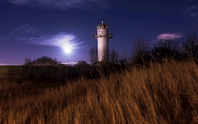 Small light tower posters & prints by Oscar Persson - Printler